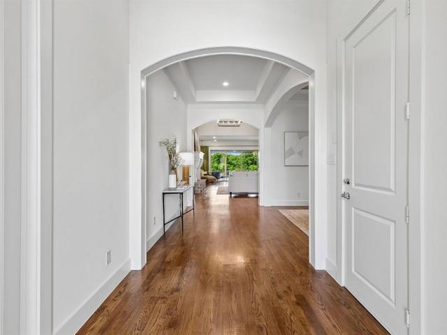 3300 Crescent Lane