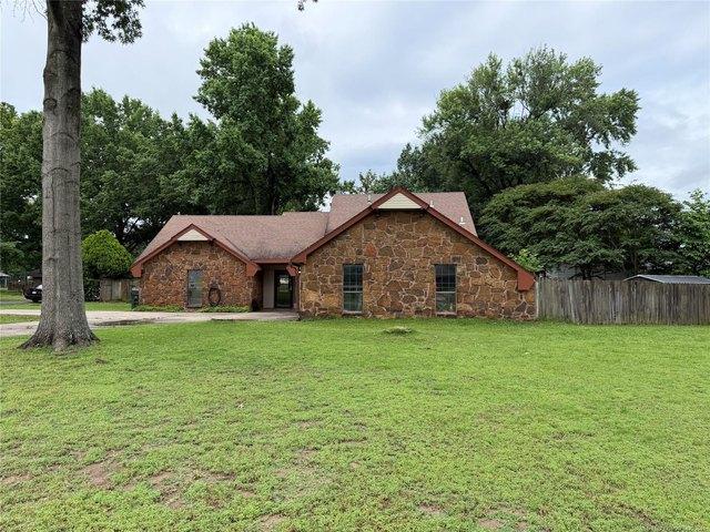 3300 E Harris Rd, Muskogee, OK 74403