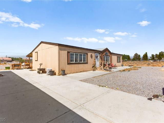 3300 East Navajo Boulevard