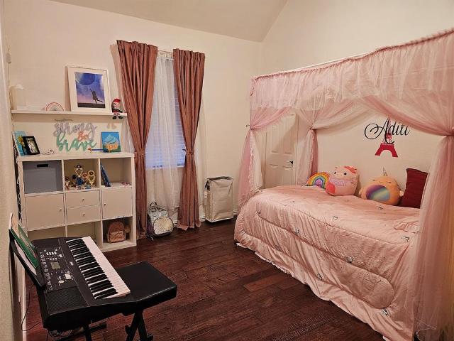 3300 Glenmoor Drive