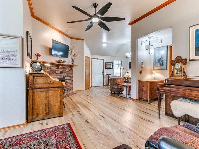 3300 Heather Glen Dr, Norman, OK 73072