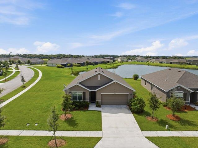 3300 Homestead Dr, Fort Pierce, FL 34945