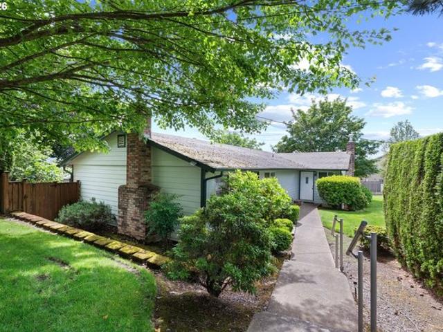 3300 Kauffman Ave Apt 14, Vancouver, WA 98660
