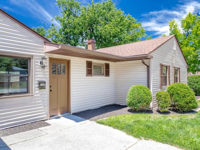 3300 Longlois Drive