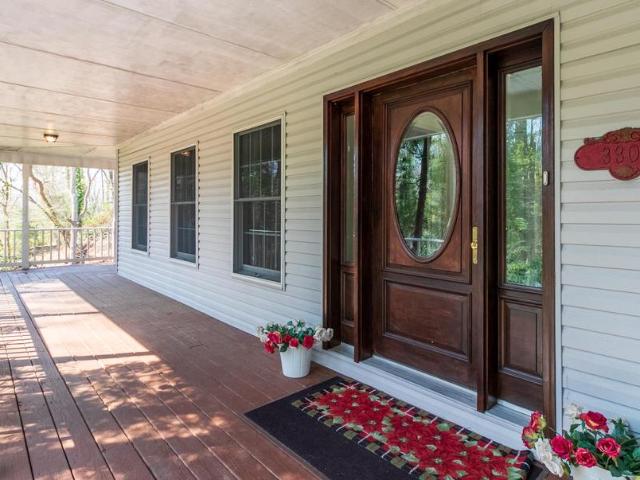 3300 Rosemary Lane