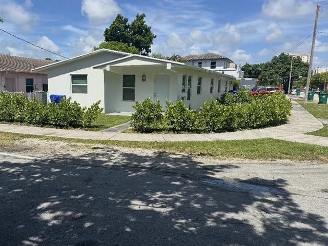 3300 SW 9th Ter, Miami, FL 33135
