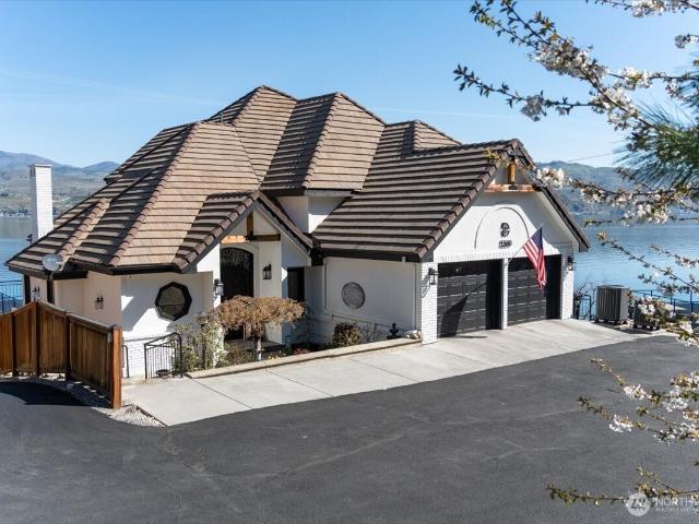 3300 S Lakeshore Rd