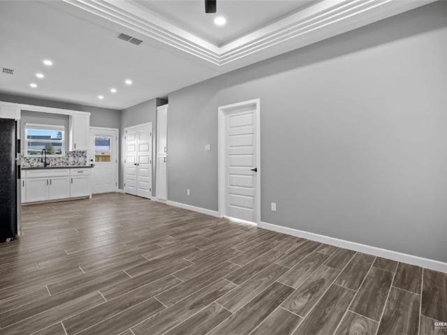 3300 Whetstone 3