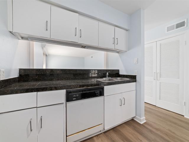 3300 Yorktown St, Unit 26, Houston, TX 77056 | MLS #53759