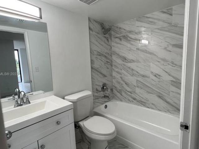 3300 192nd St NE #312, Aventura, FL 33180