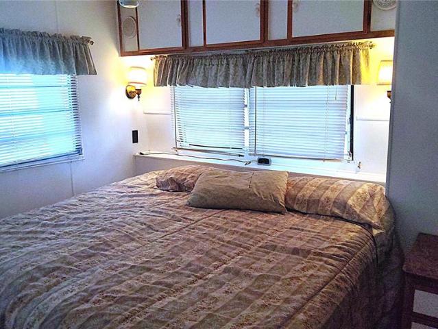 3300 26th Ave E, Unit 201, Bradenton, FL 34208 | MLS #A4675