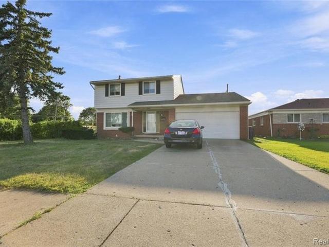 33011 Crestwell Dr, Sterling Heights, MI 48310