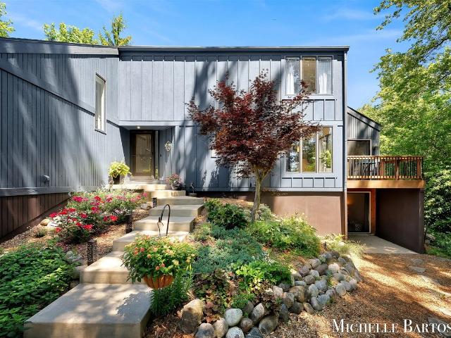 3301 Midland Drive
