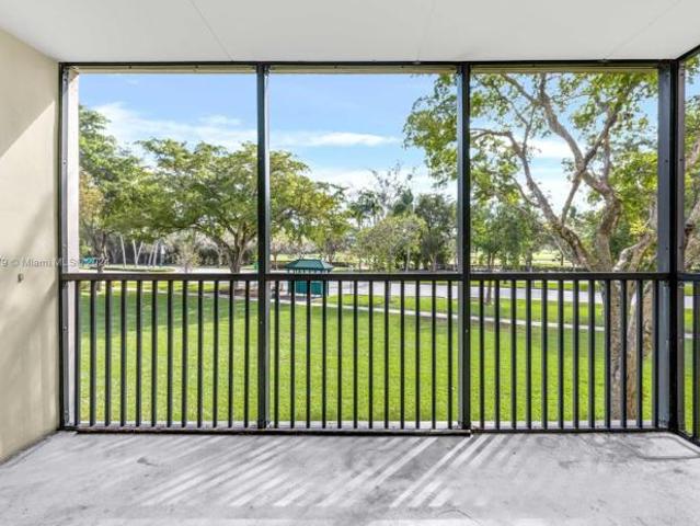 3301 N Country Club Dr #209, Aventura, FL 33180