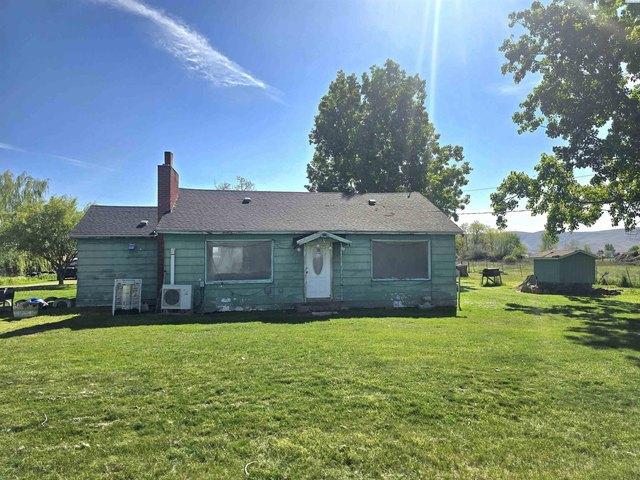 3301 N Wilgus Rd, Prosser, WA 99350