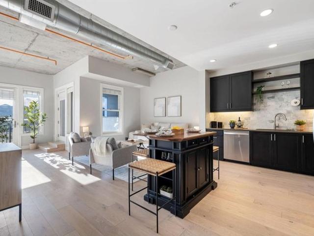 3301 Arapahoe Ave Unit 304, Boulder, CO 80303