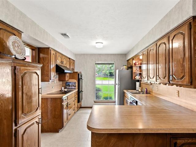 3301 Canterbury Drive