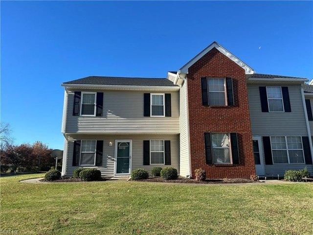3301 Clover Meadows Dr, Chesapeake, VA 23321