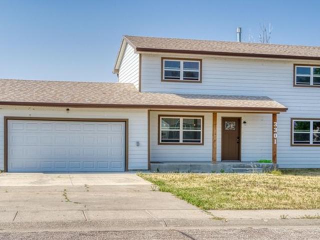 3301 Crestline Cir, Gillette, WY 82716
