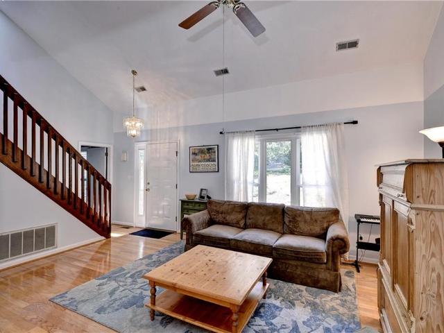 3301 Durham CT