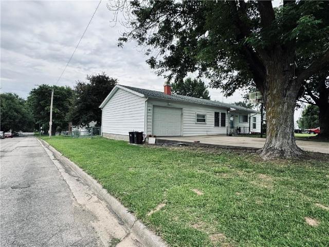 3301 Iroquois Lane