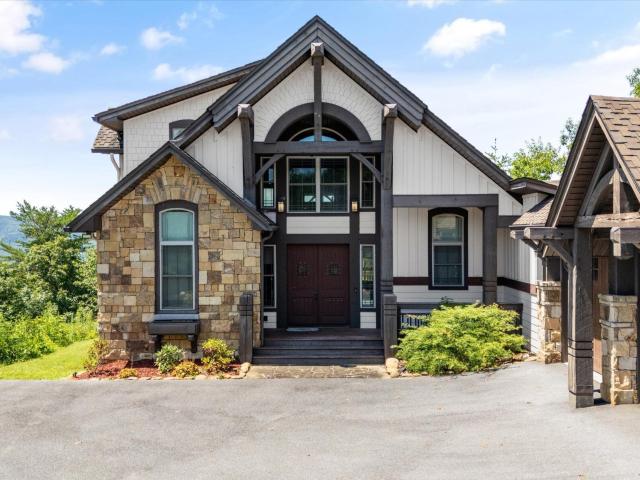 3301 Summit Trails Drive