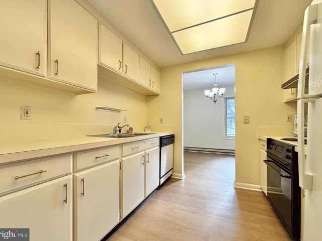 3301 S Leisure World Boulevard # 99 2E