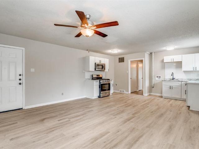 3301 Willing Ave, Fort Worth, TX 76110 | MLS #21256 | Compass