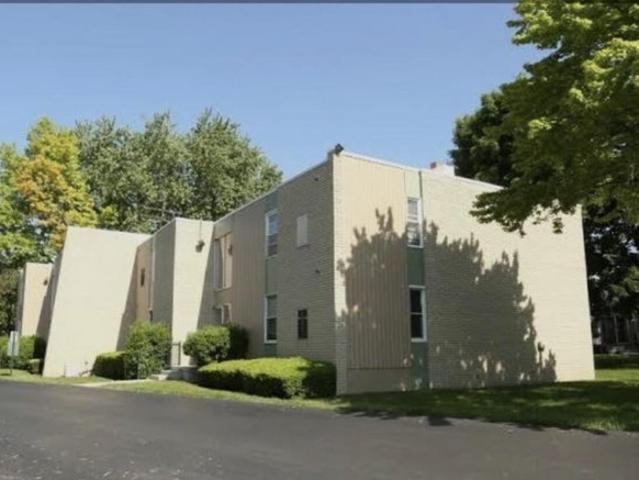 33027 Fargo St, Livonia, MI 48152