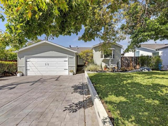 33027 Palmetto Dr, Union City, CA 94587