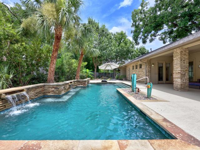 3302 Big Bend Dr