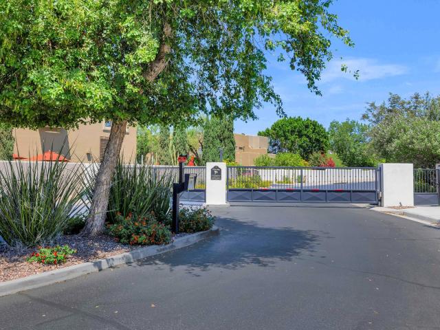 3302 e campbell avenue # 2