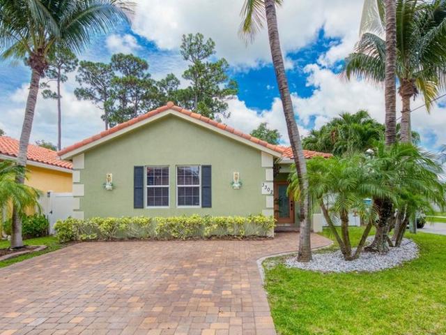 3302 Elizabeth Pl S, Palm Springs, FL 33461