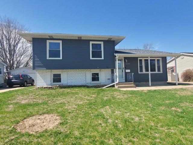 3302 Greenbrier Drive