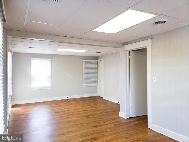 3302 Washington Blvd # 203 & 204