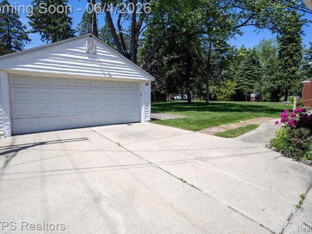 33033 Edgegrove
