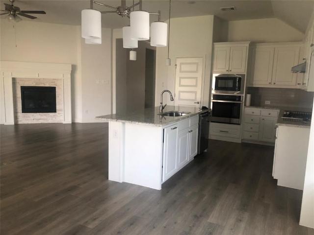 3303 Montgomery Avenue