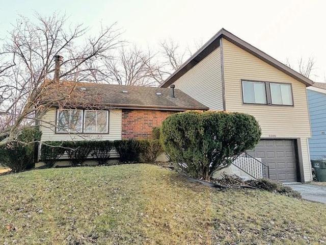 3303 Charlemagne Ave, Hazel Crest, IL 60429