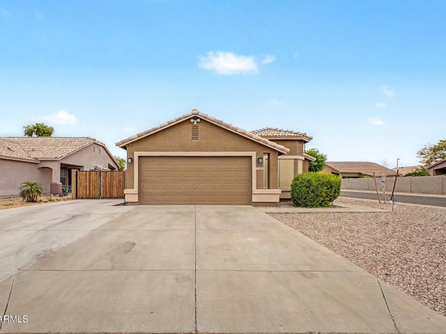3303 E Woodside Way, Gilbert, AZ 85297 | MLS #7014 | Compass