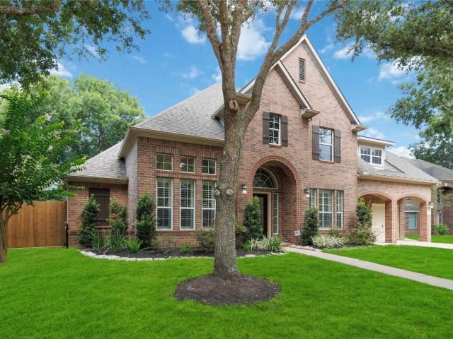 3303 Raleigh Row Corner