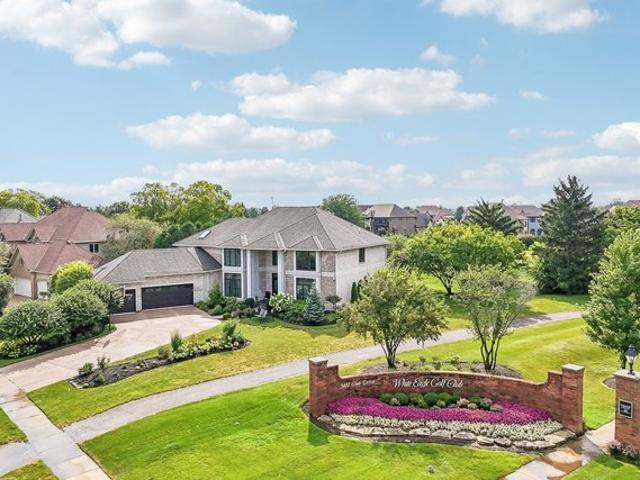 3303 White Eagle Dr, Naperville, IL 60564
