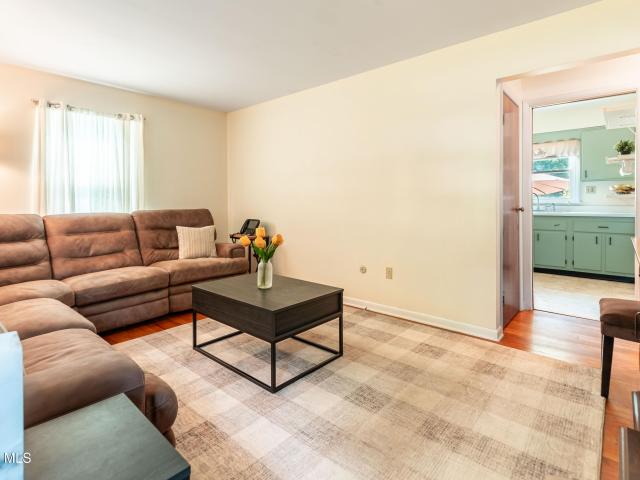 330 332 Madison East