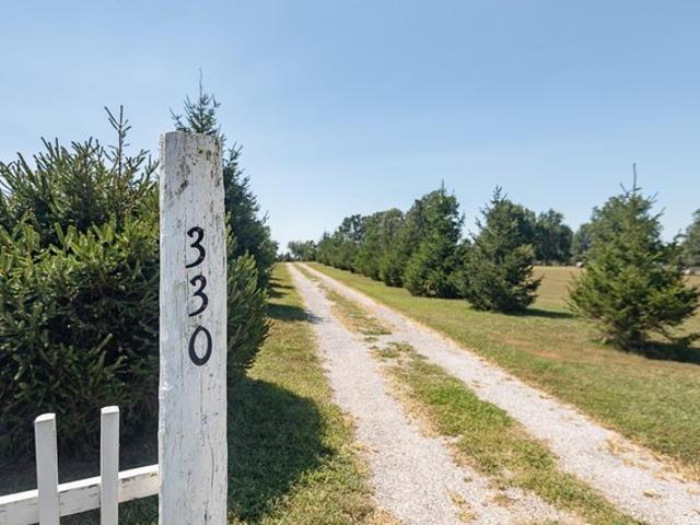 330 Cedar View Ln, Clever, MO 65631
