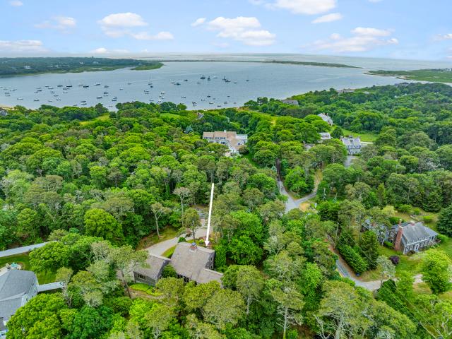 330 Champlain Road