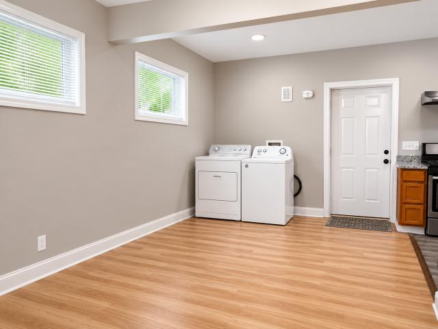 330 Cumberland Ave 2 Bedroom Apartment for Rent at 330 Cumberland Ave, Nashville, TN 37115 Woodlawn Estates