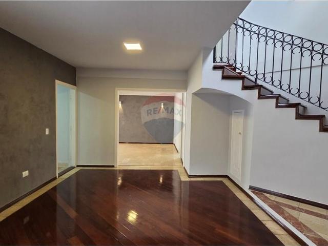 330 Área Útil Casa de Condomínio Alugar, 4 Dormitórios localizado em Aldeia da Serra, Santana de Parnaíba, São Paulo, 06519305 | Brasil