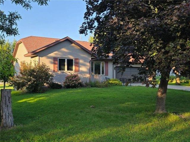 330 Arglen Dr, Owatonna, MN 55060