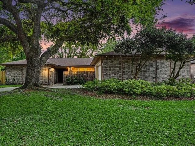 330 Biscayne Blvd, El Lago, TX 77586