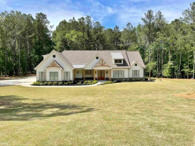 330 Blossom, Acworth, GA 30101