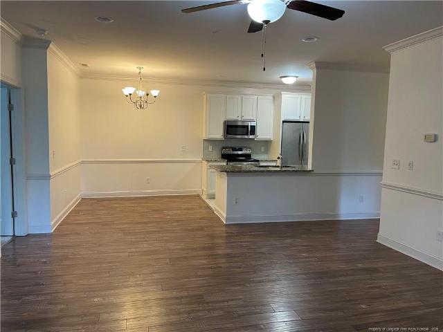 330 Gallery Dr Drive 102